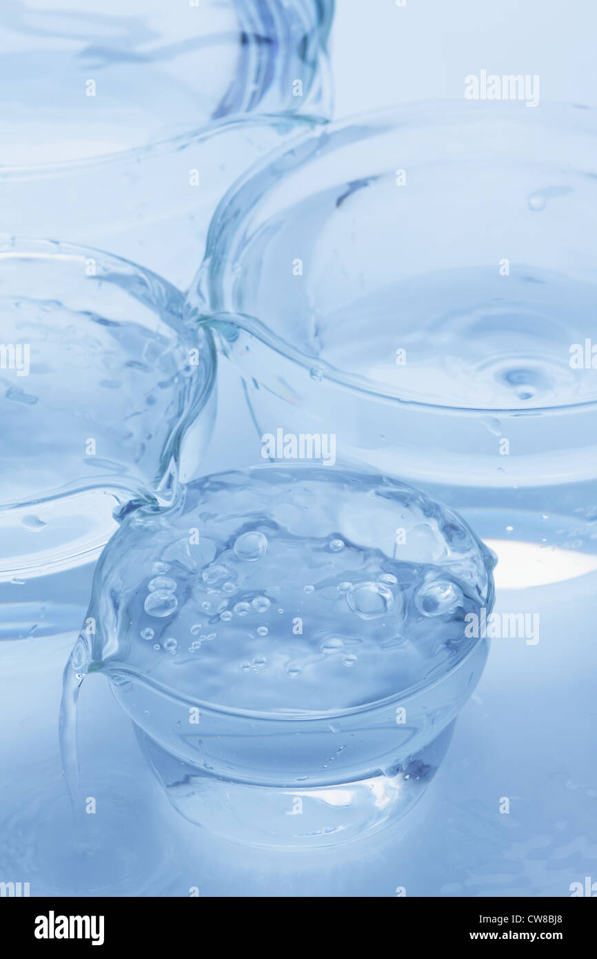 Falling objects hi-res stock photography and images - Alamy