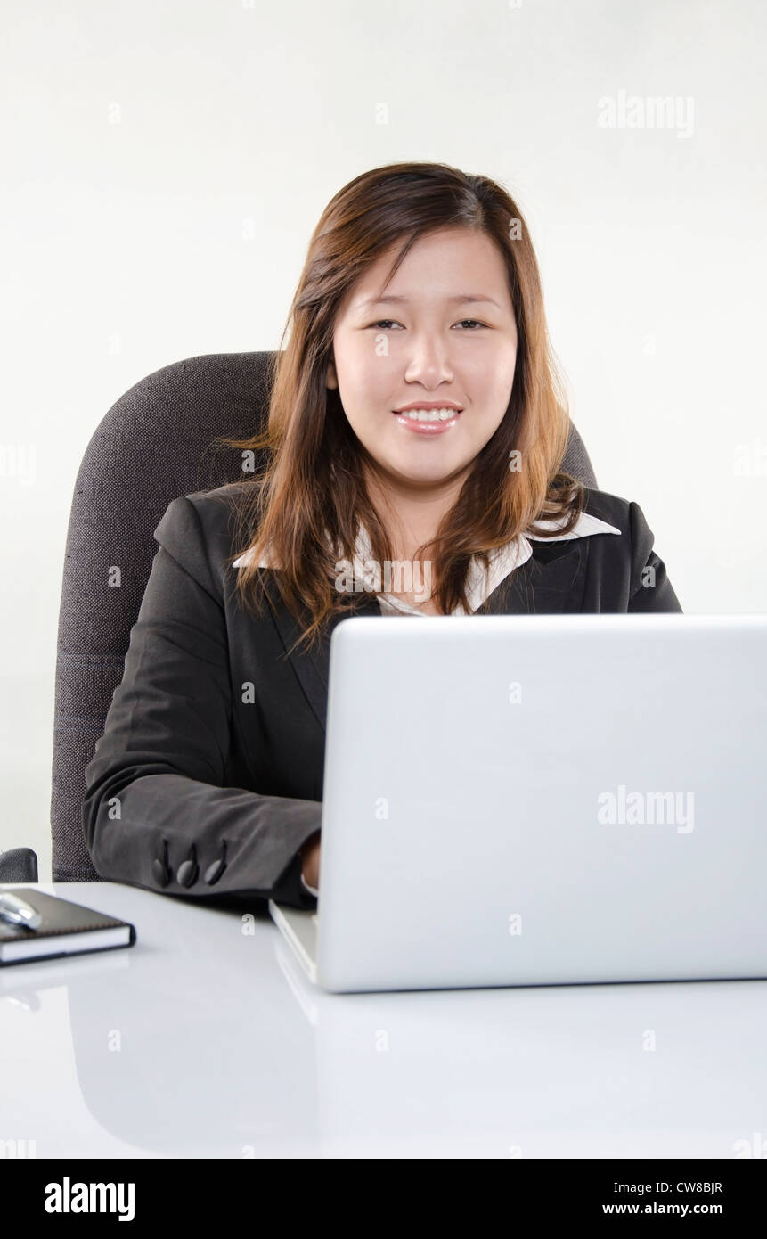 Portrait of beautiful female executive Stock Photo - Alamy