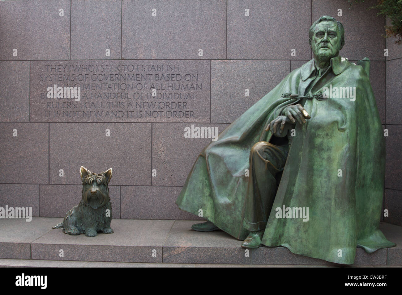 Statues and Monuments in Washington DC, during the Cherry Blossom ...