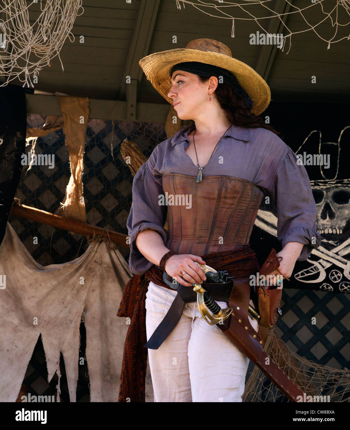 Woman pirate hat hi-res stock photography and images - Alamy