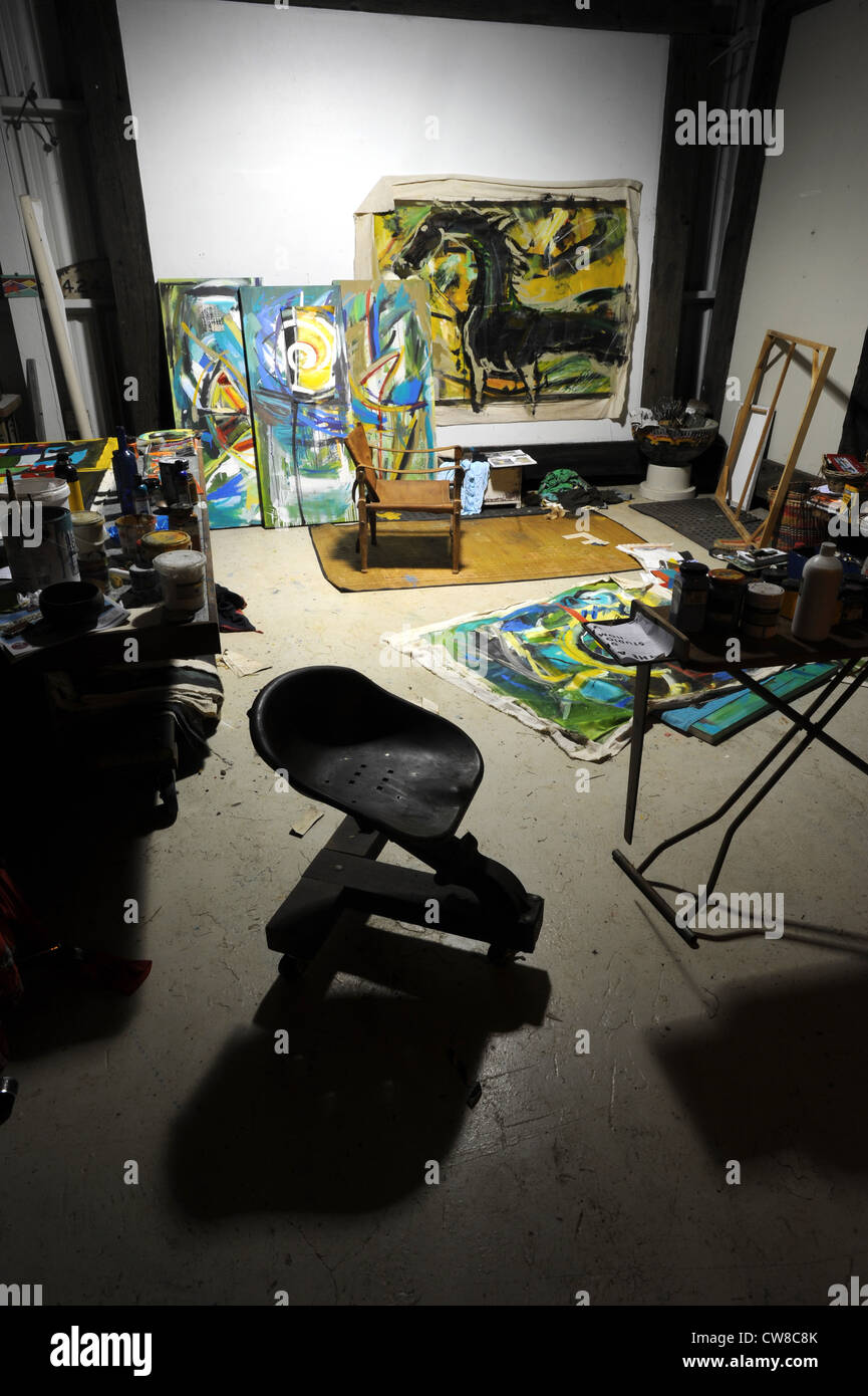 Artists hi-res stock photography and images - Alamy