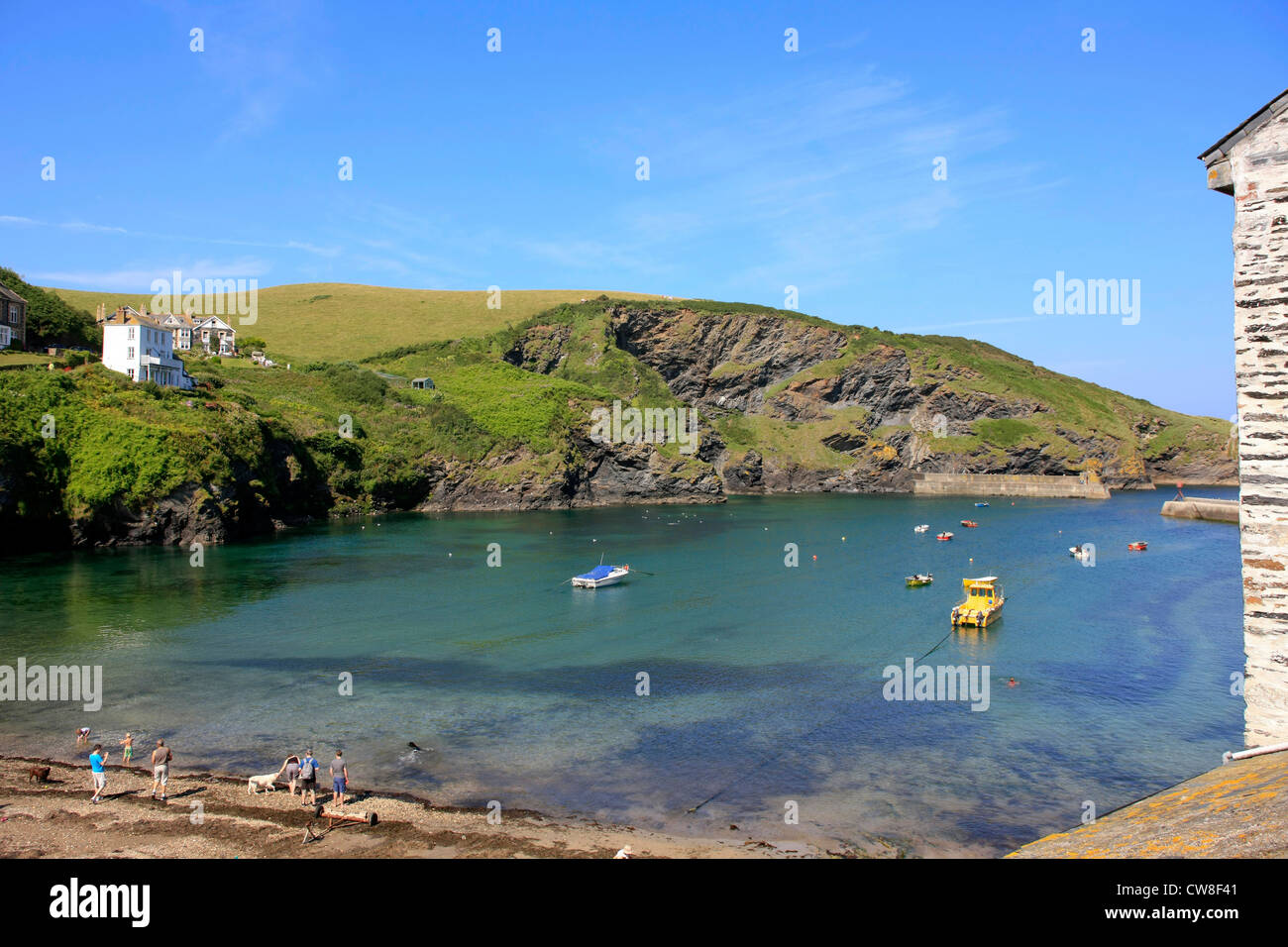 Port Isaac harbour and Bay on the Atlantic coast of Cornwall Stock ...