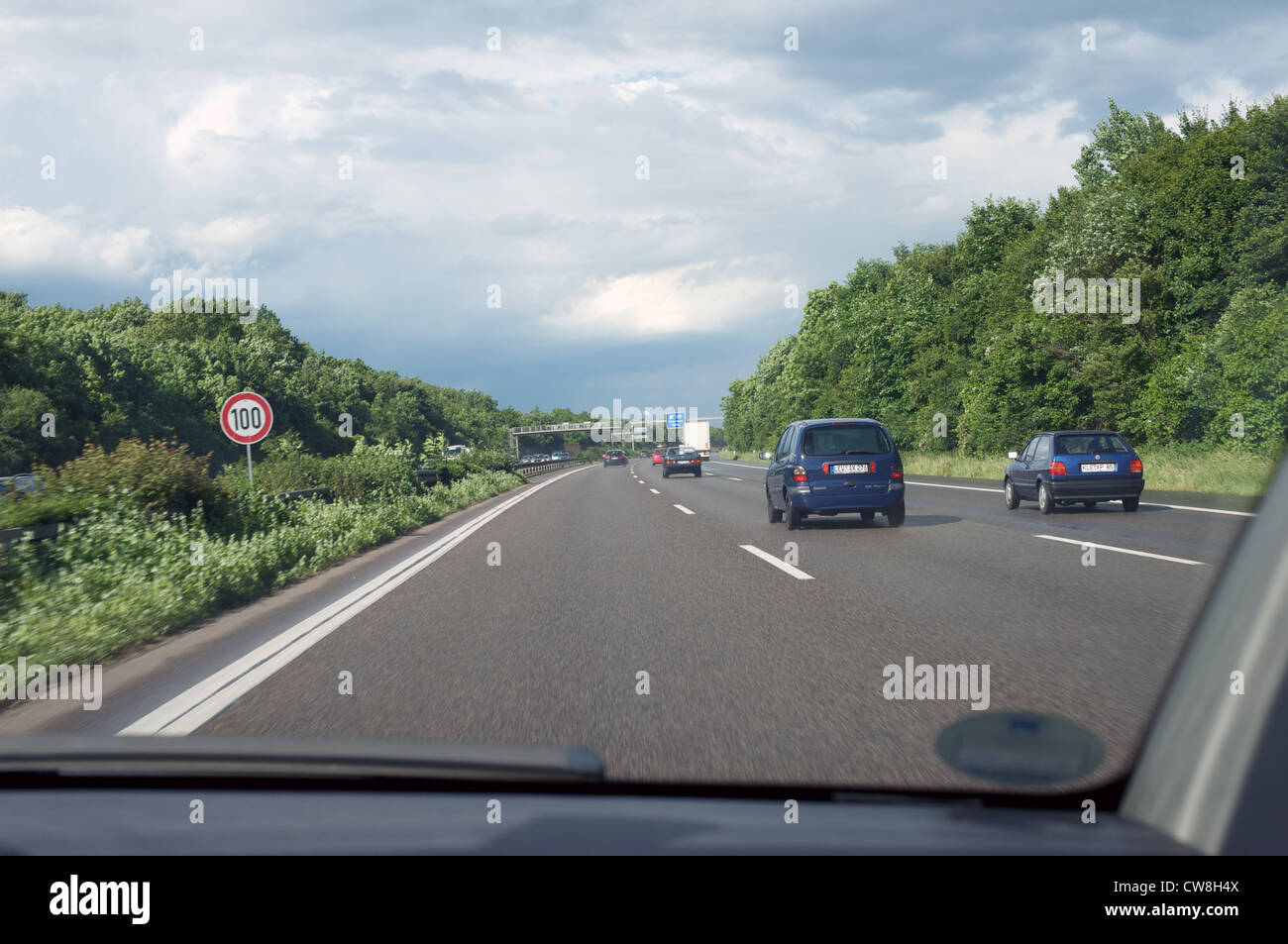 Fast driving roads hi-res stock photography and images - Alamy