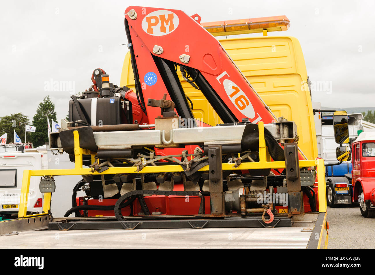 Breakdown crane hi-res stock photography and images - Alamy