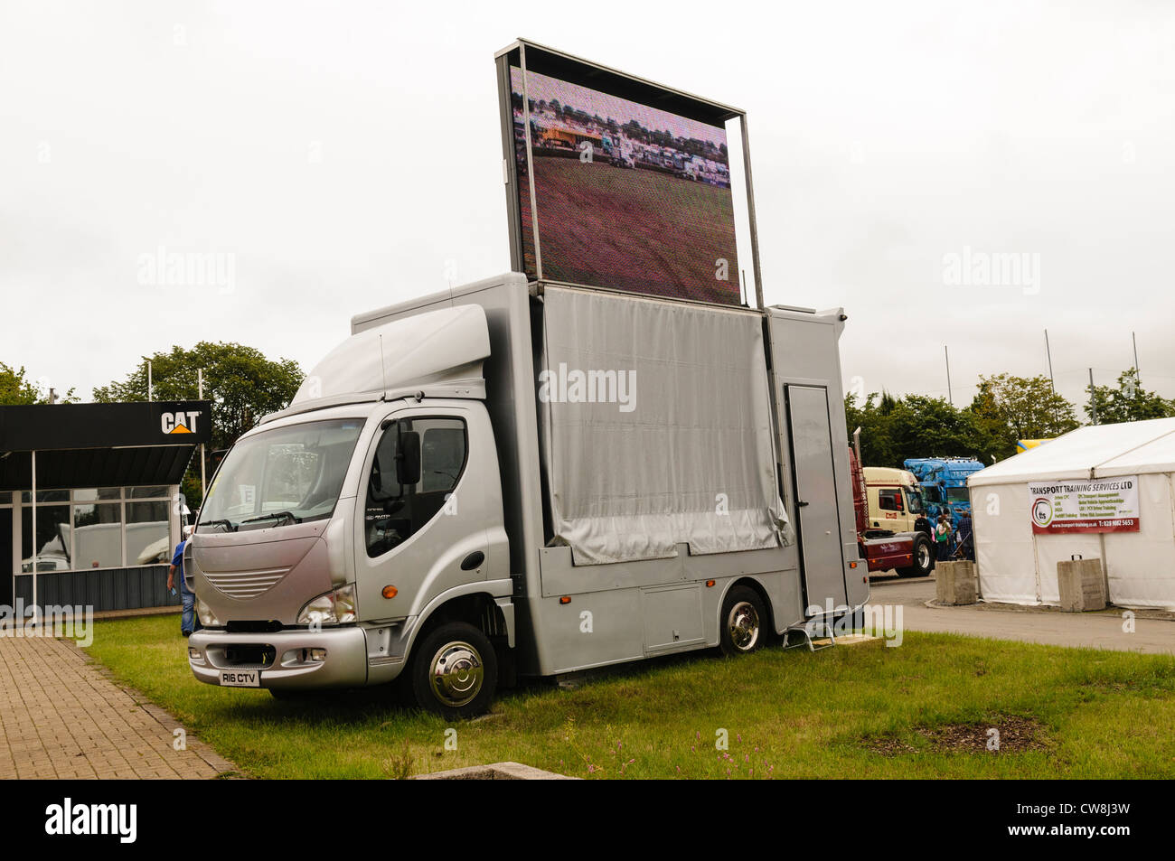 Tv broadcast vehicles hi-res stock photography and images - Alamy