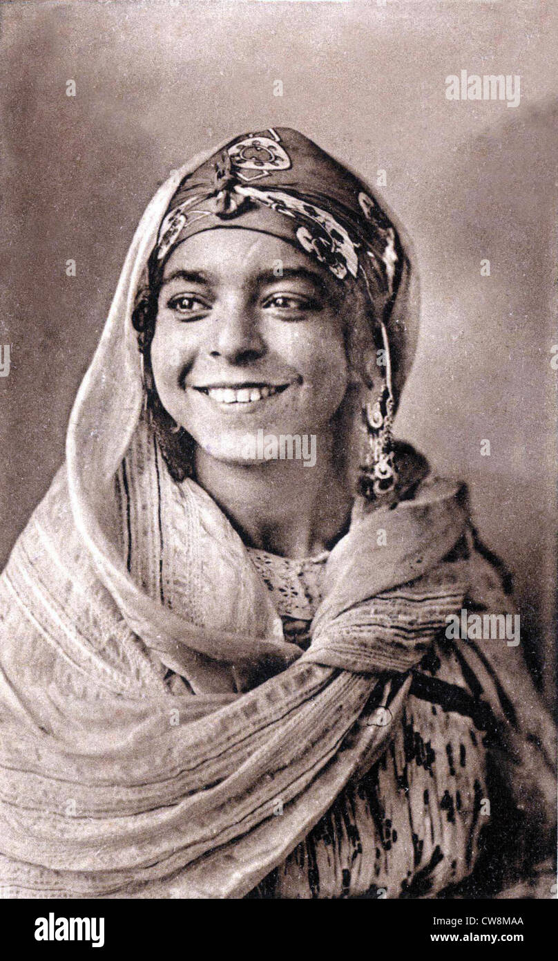Moorish woman from the south Stock Photo - Alamy