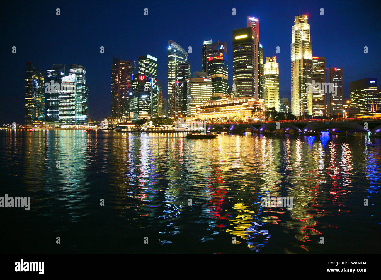 Asia Singapore Singapore City, seen across Marina Bay at night Stock Photo - Alamy
