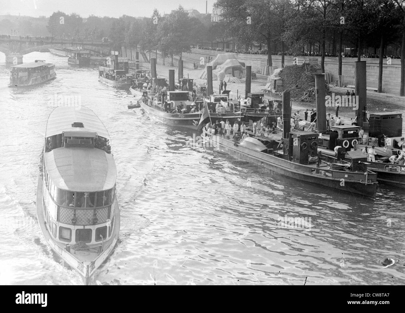 Historical tugboats hi-res stock photography and images - Alamy