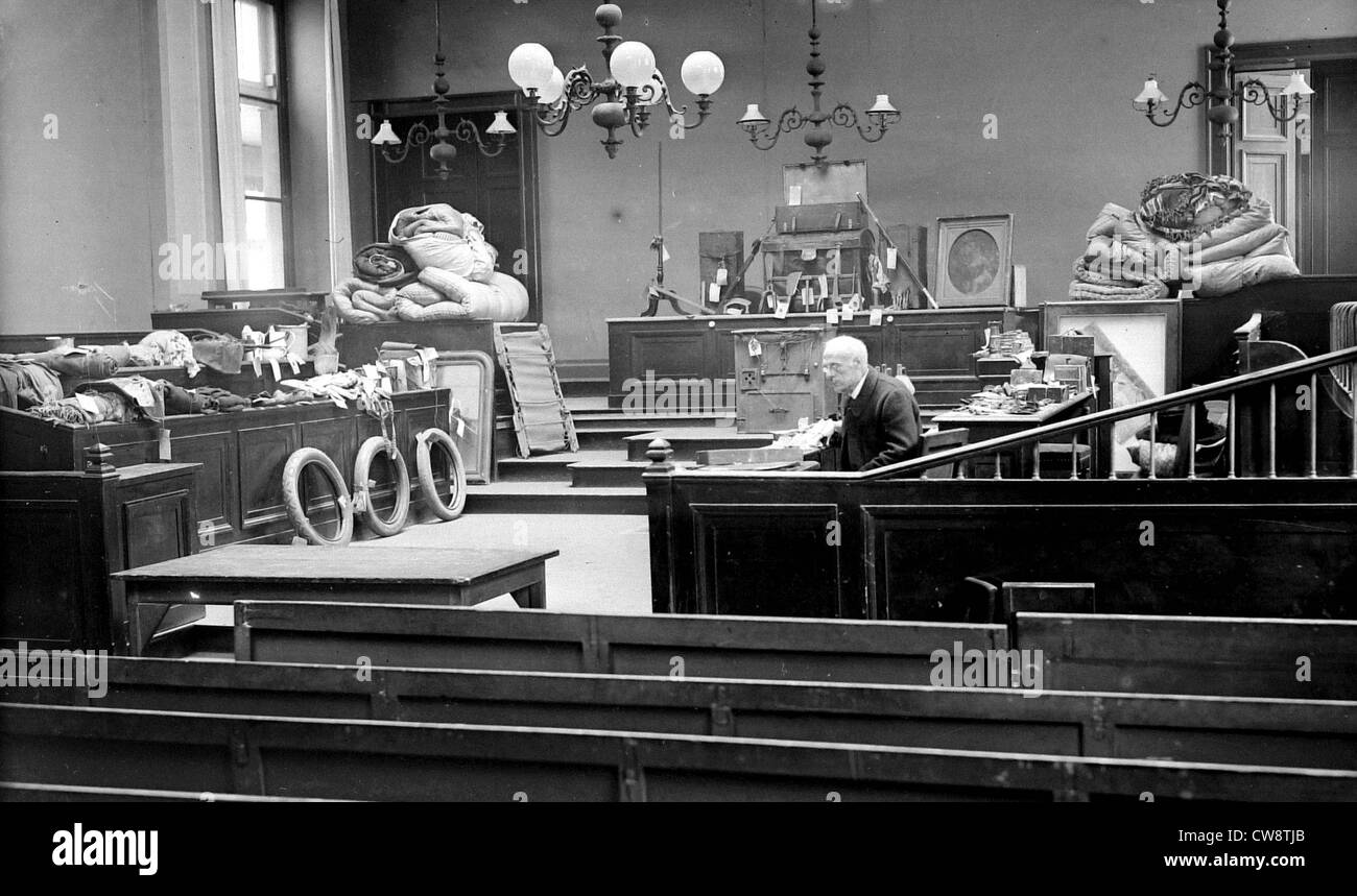 Landru Black and White Stock Photos & Images - Alamy