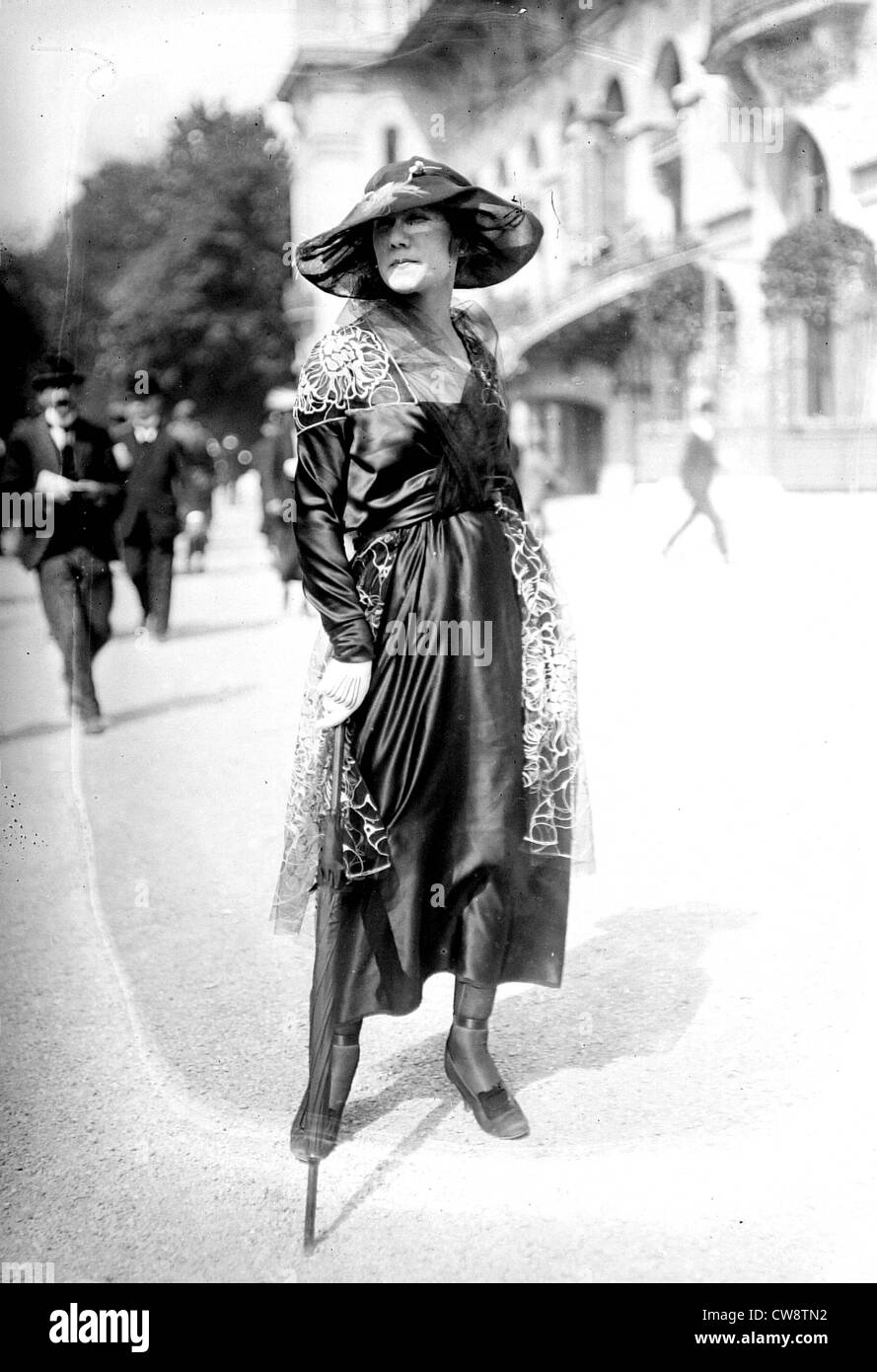 Paris, the outfits at Longchamp Stock Photo - Alamy