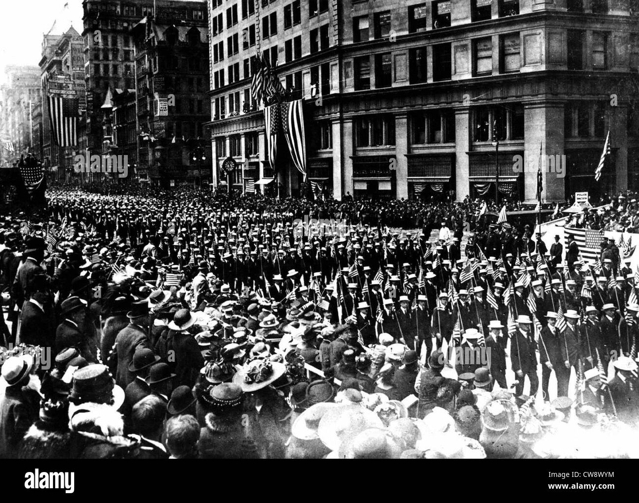 Ww1 parade new york hi-res stock photography and images - Alamy