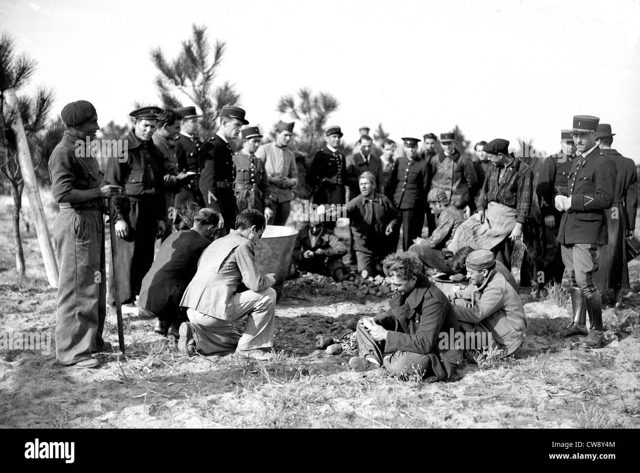 Spanish refugees. Argelès camp Stock Photo - Alamy