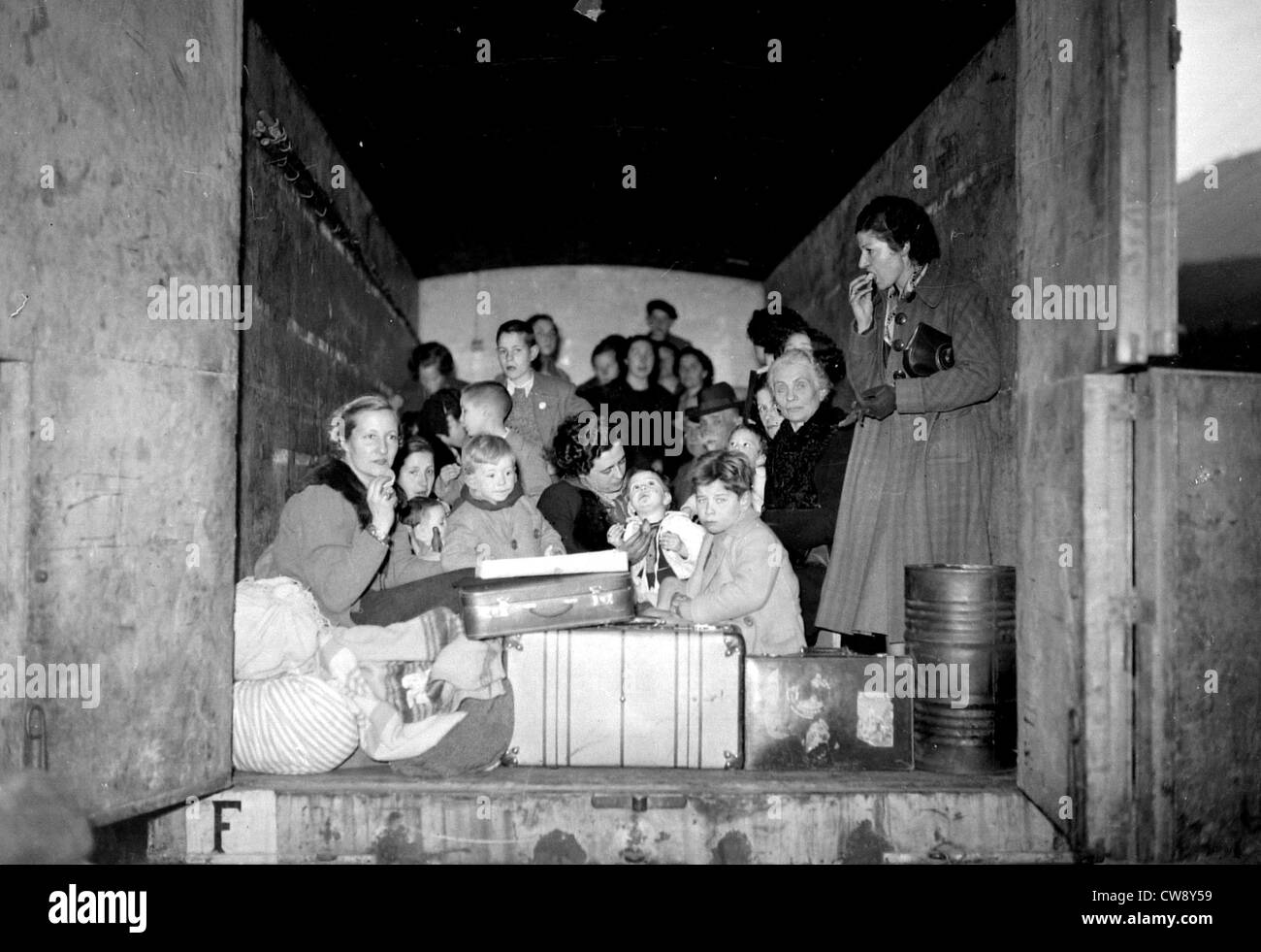 Spanish refugees at Perthus Stock Photo - Alamy