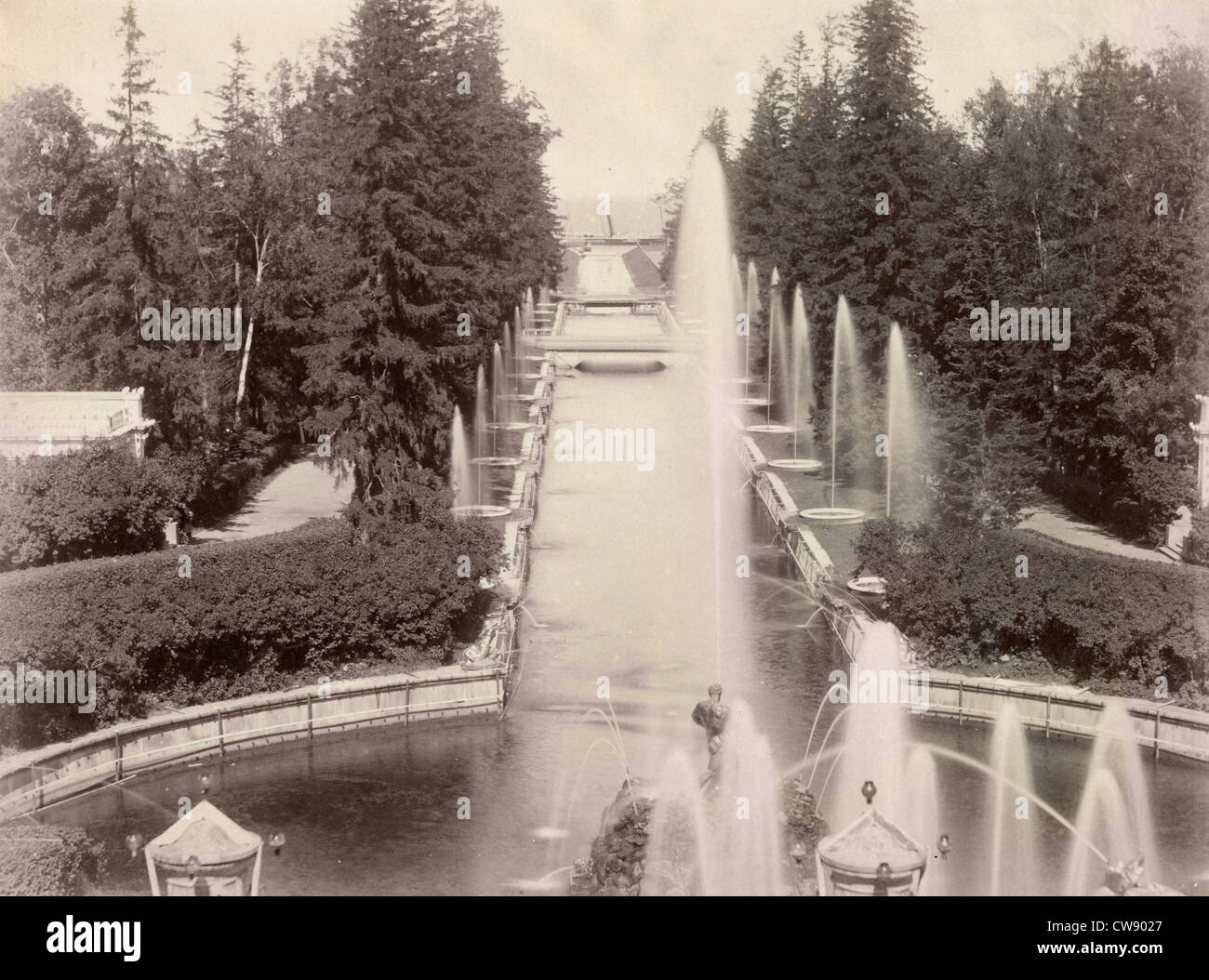 Peterhoff hi-res stock photography and images - Alamy