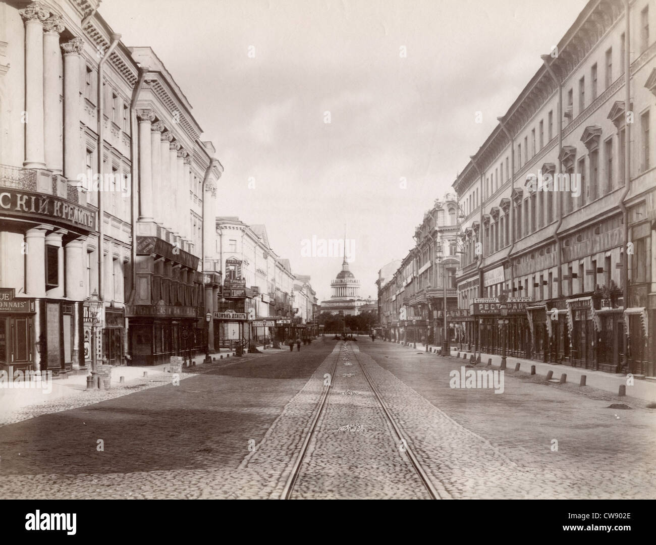 Nevsky prospect in st petersburg russia hi-res stock photography and ...
