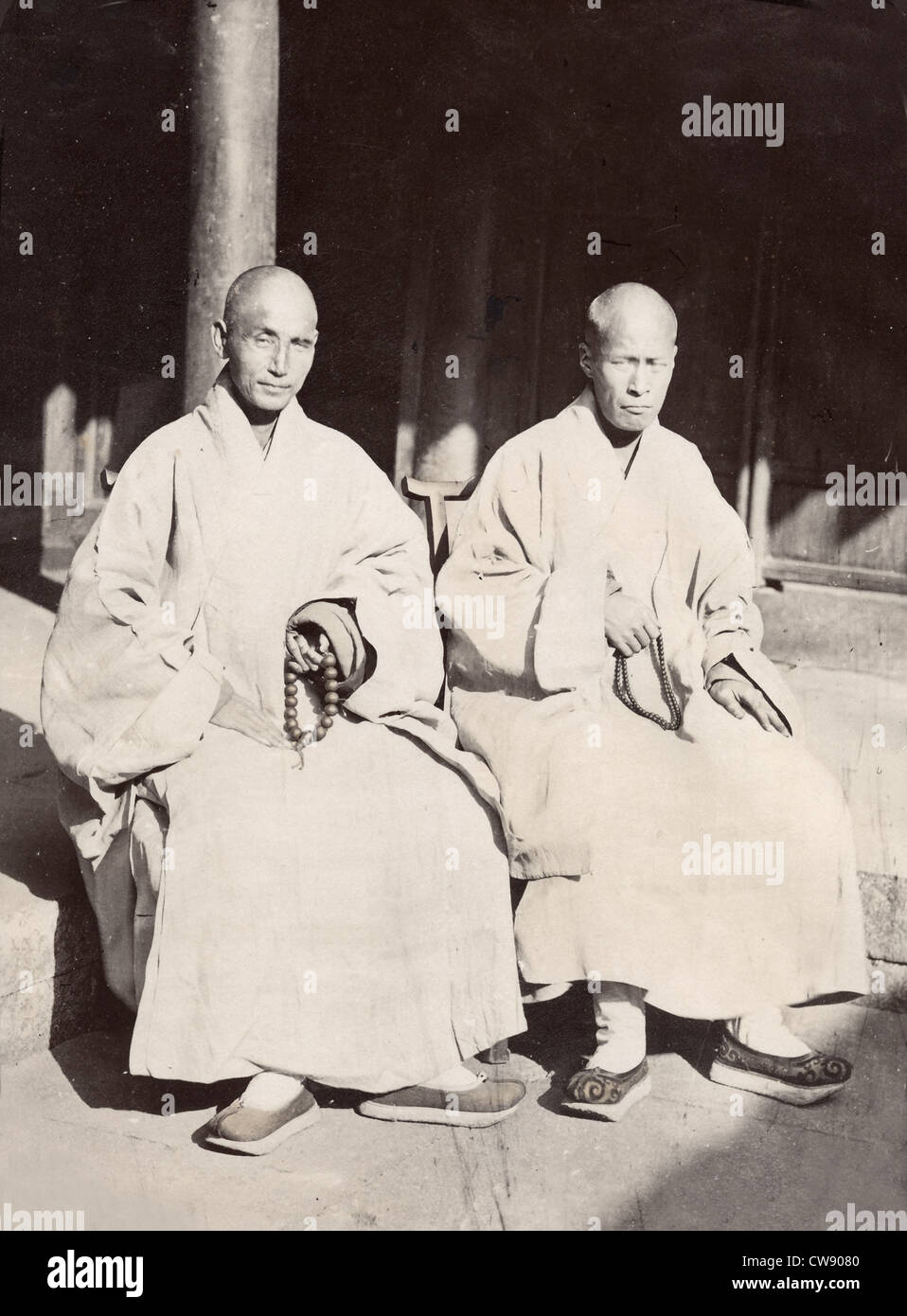 Two monks hi-res stock photography and images - Alamy