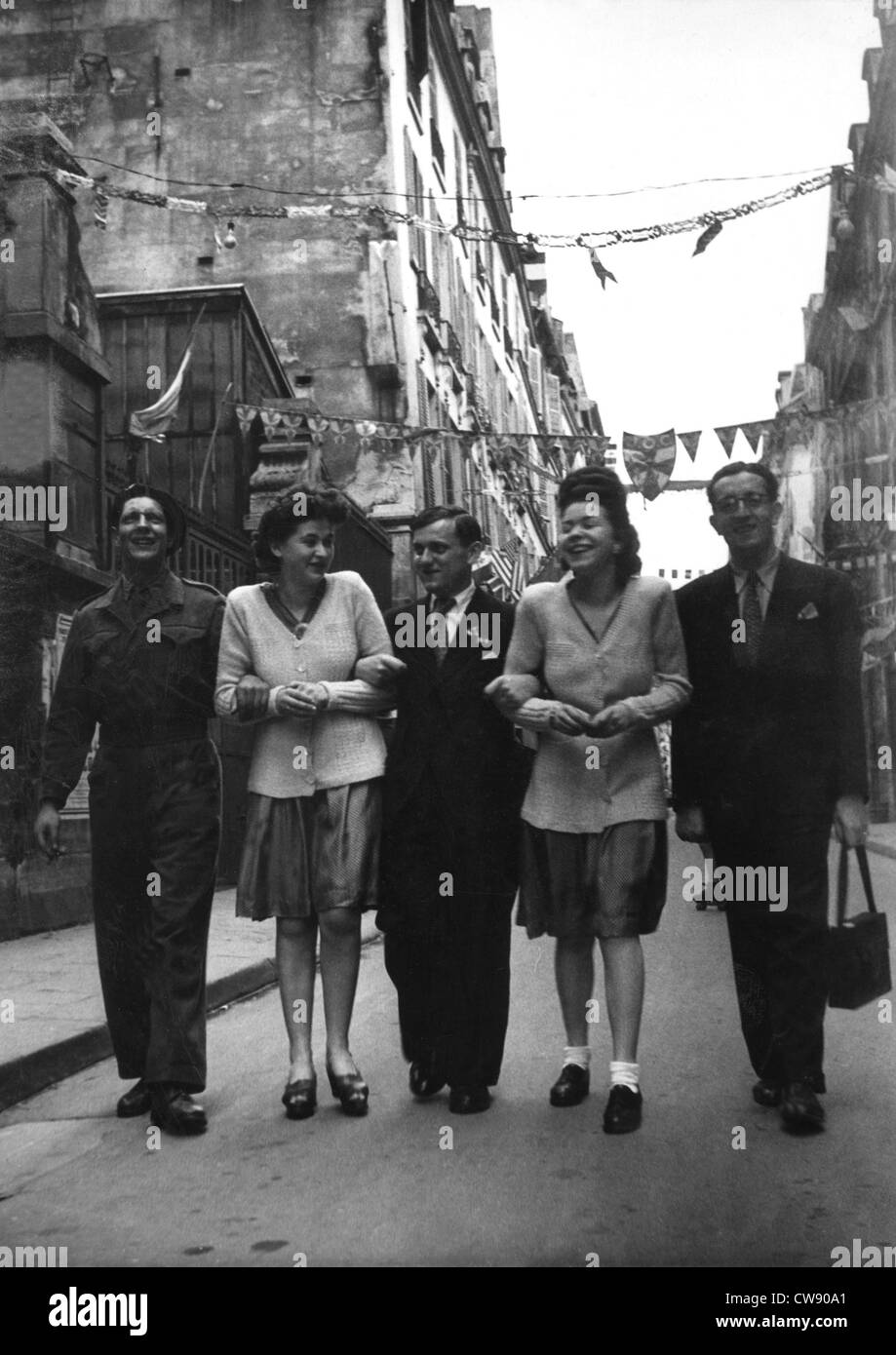Liberation of paris 1944 people hi-res stock photography and images - Alamy
