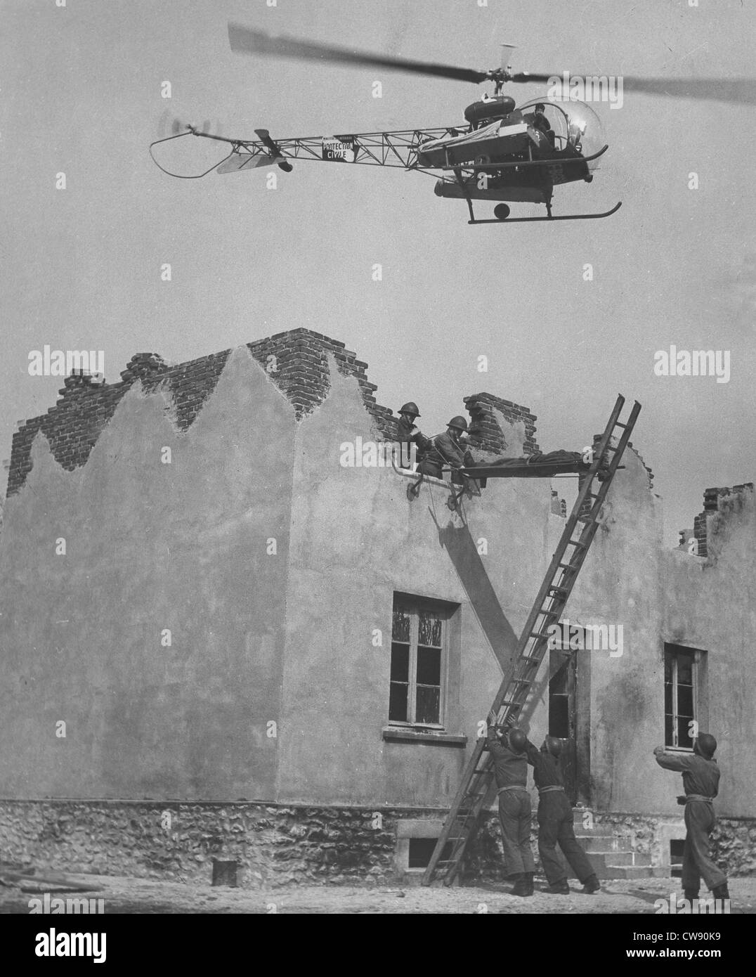 Civil defence war hi-res stock photography and images - Alamy