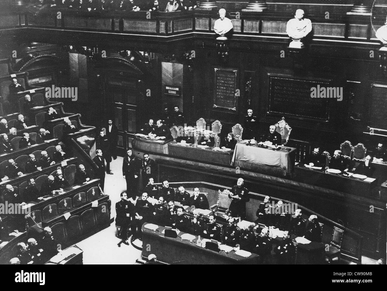 Mussolini delivering speech before Italian Senate (1938 Stock Photo - Alamy