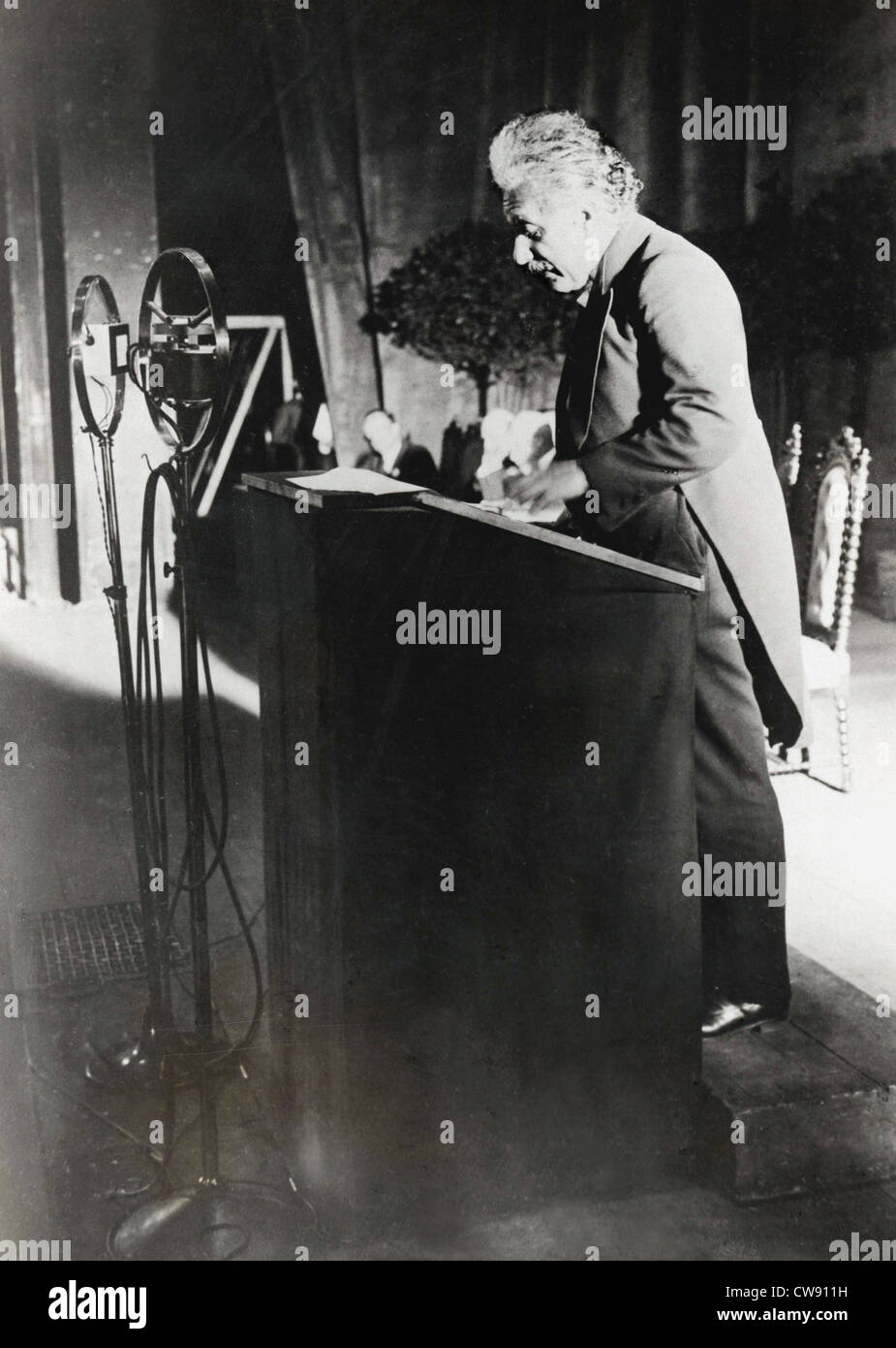 Solvay Conference High Resolution Stock Photography and Images - Alamy