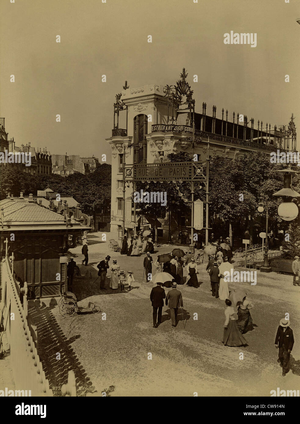 Paris. 1900 World Exhibition. Entrance to rue de Paris Stock Photo - Alamy