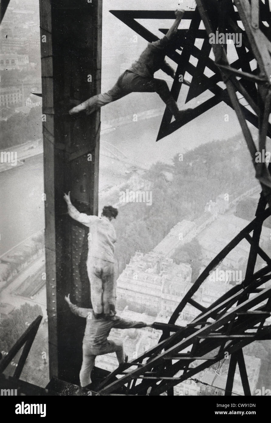 Working on eiffel tower hi-res stock photography and images - Alamy