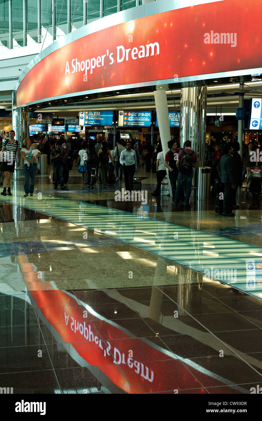 Dubai International Airport Transit area Stock Photo - Alamy
