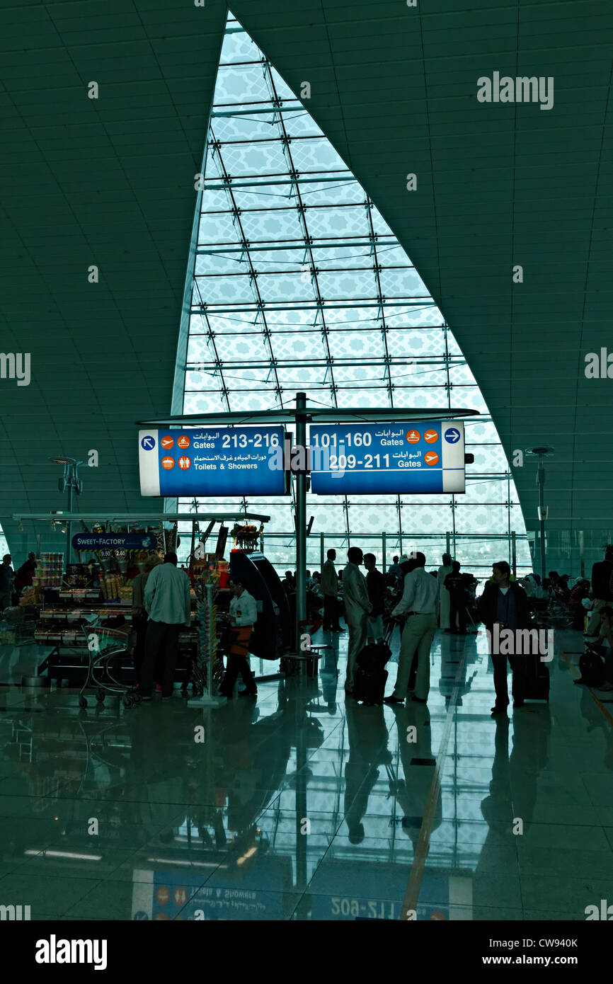 Dubai International Airport Transit area Stock Photo - Alamy