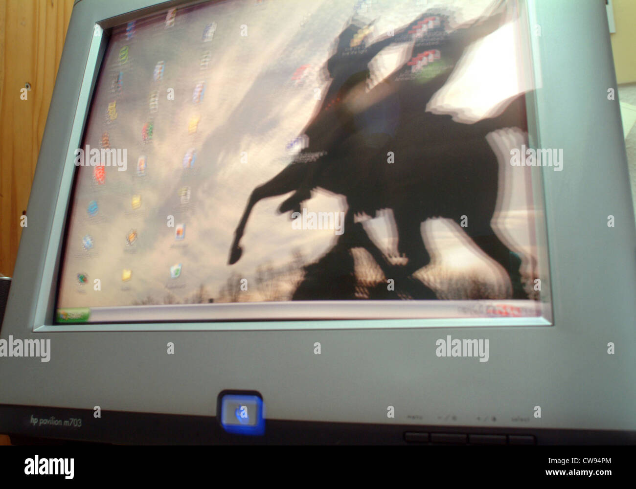 Computer monitor windows virus hi-res stock photography and images - Alamy