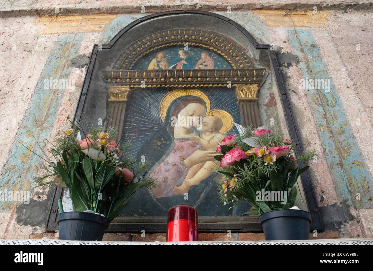 Religious aediculae hi-res stock photography and images - Alamy