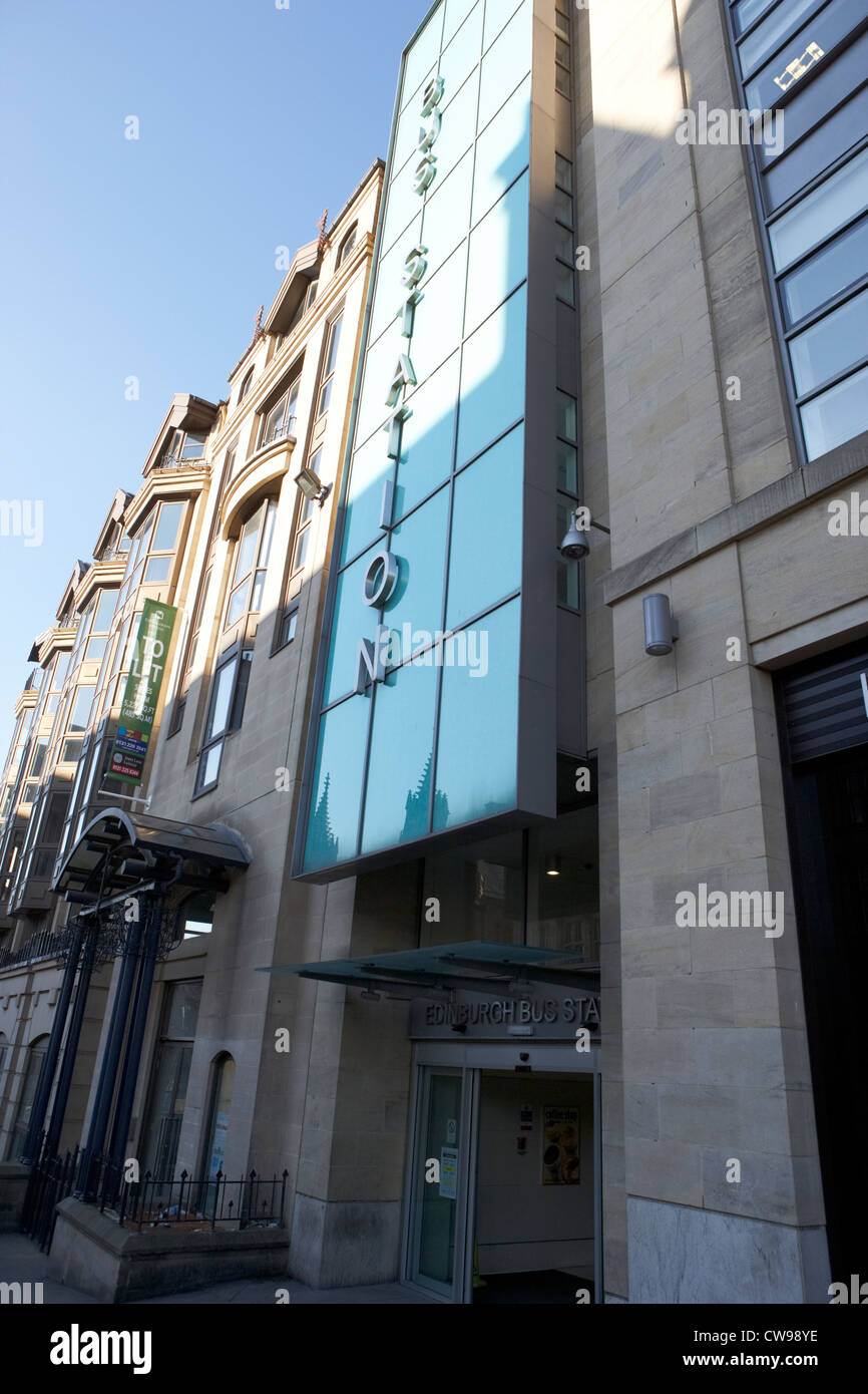 Edinburgh bus hi-res stock photography and images - Alamy