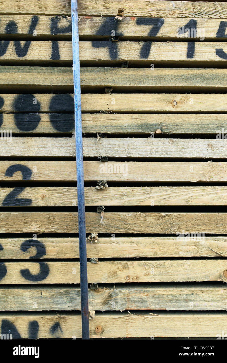 Stack of timber in builder's merchant yard Stock Photo - Alamy