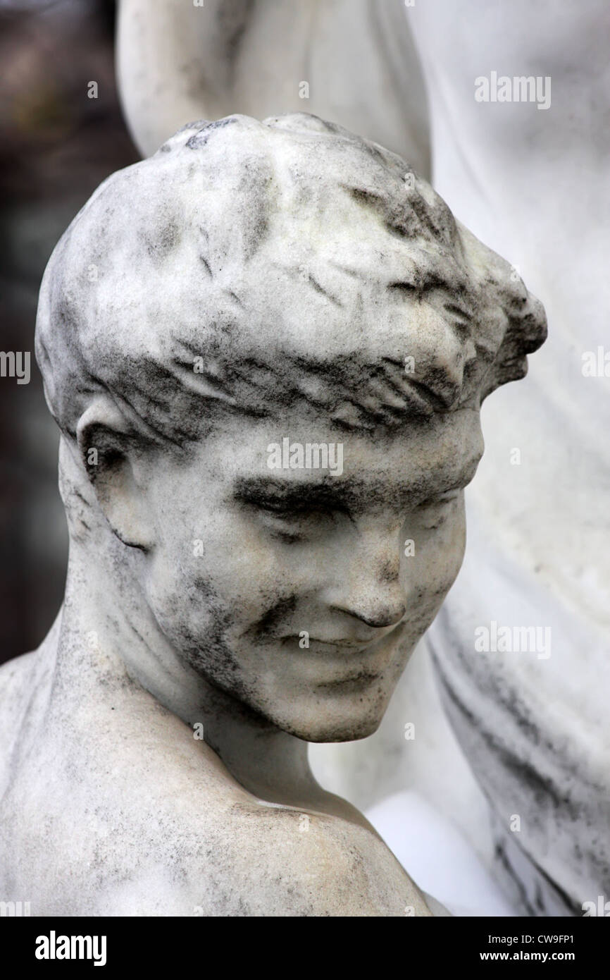 Male monument hi-res stock photography and images - Alamy