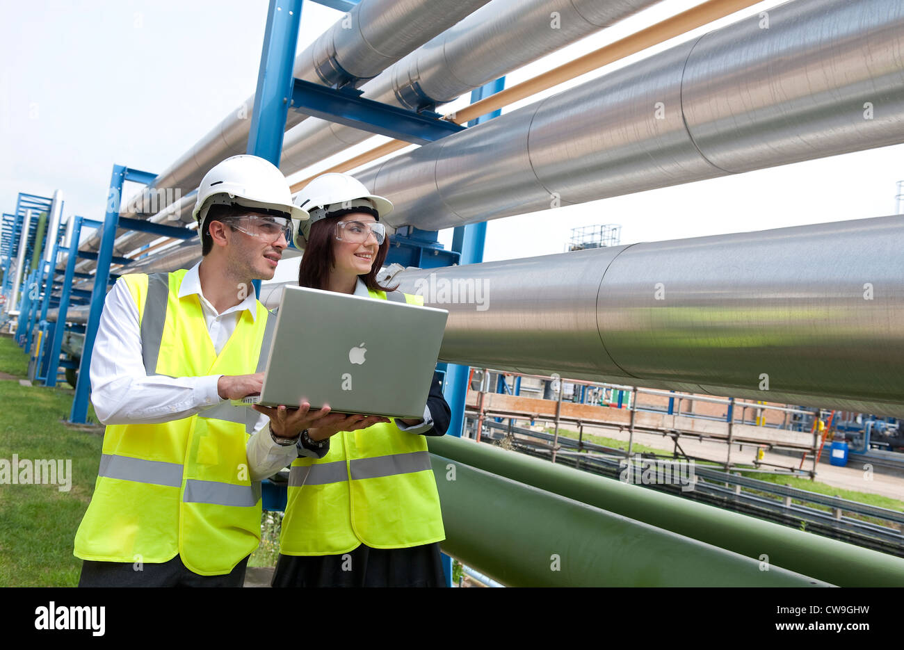 Technical workers uk hi-res stock photography and images - Alamy