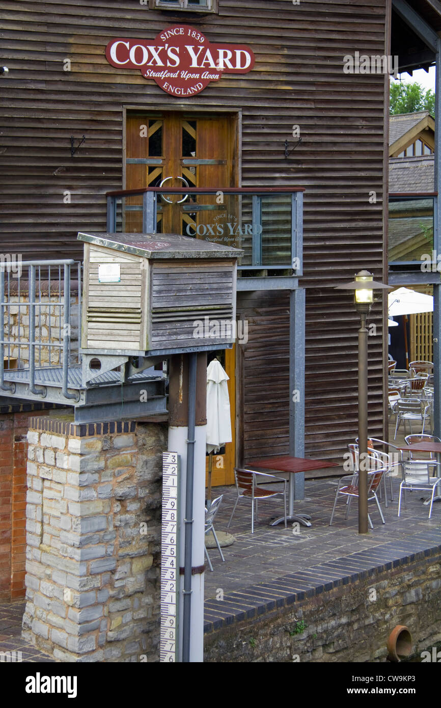 Cox's Yard, Stratford upon Avon, Warwickshire, UK Stock Photo - Alamy