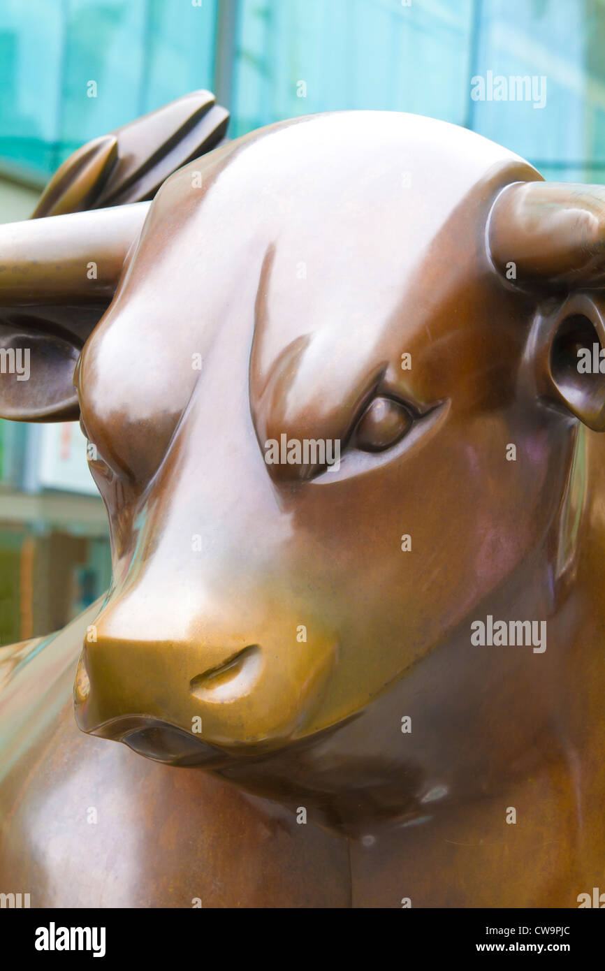 The bronze Bullring Bull at The Bullring Shopping Centre, Birmingham ...