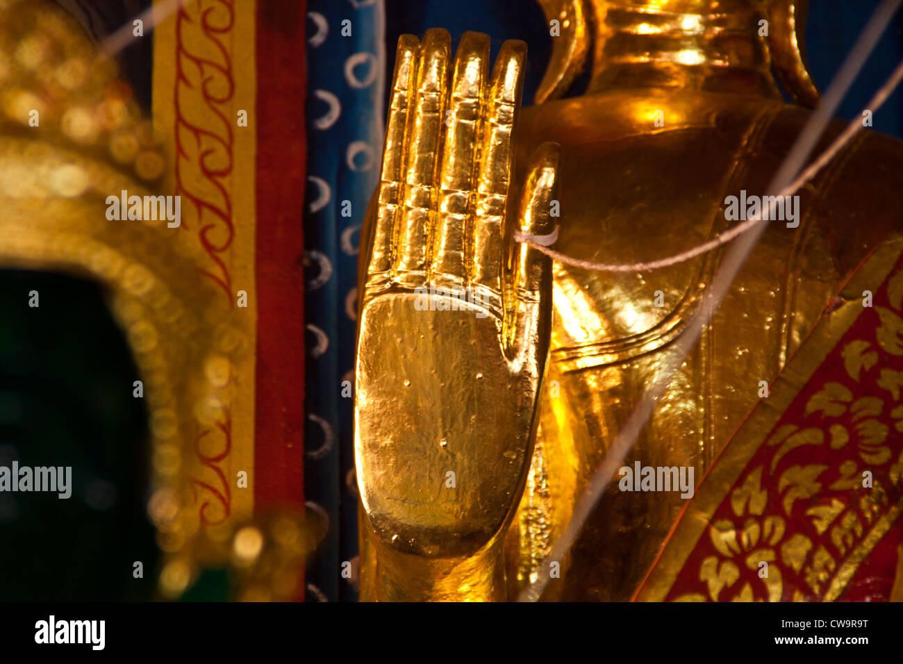 Statues hand statue bronze surface is represented Stock Photo - Alamy