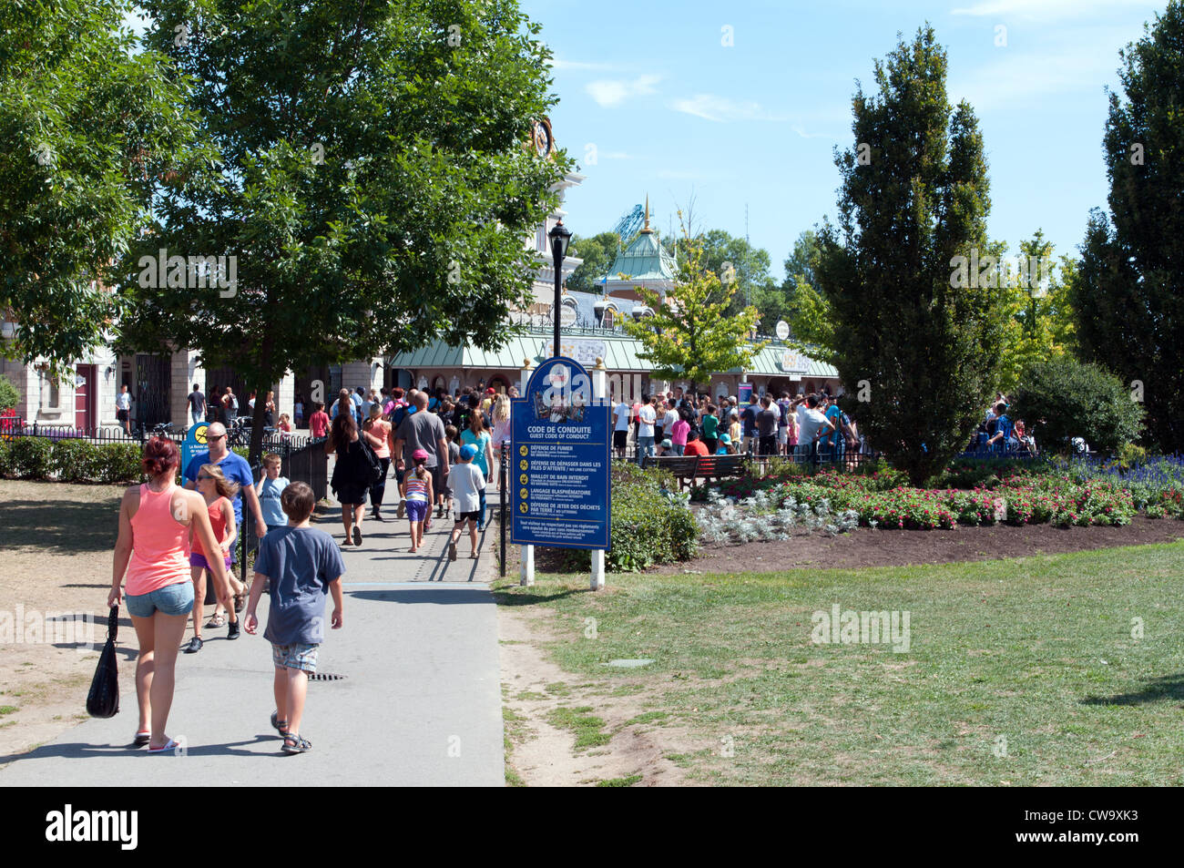 People heading to the La Ronde amusement park entrance during summer ...