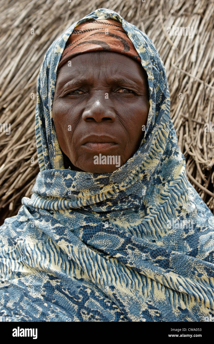 Traditional clothing ghana hi-res stock photography and images - Alamy