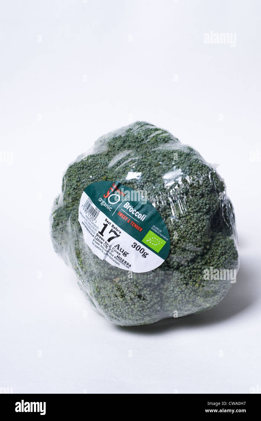 Organic broccoli in plastic packaging Stock Photo - Alamy