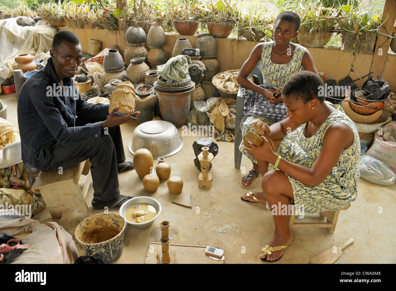 Students at Fesi Shed of Kpando pottery, Kpando, Ghana Stock Photo - Alamy