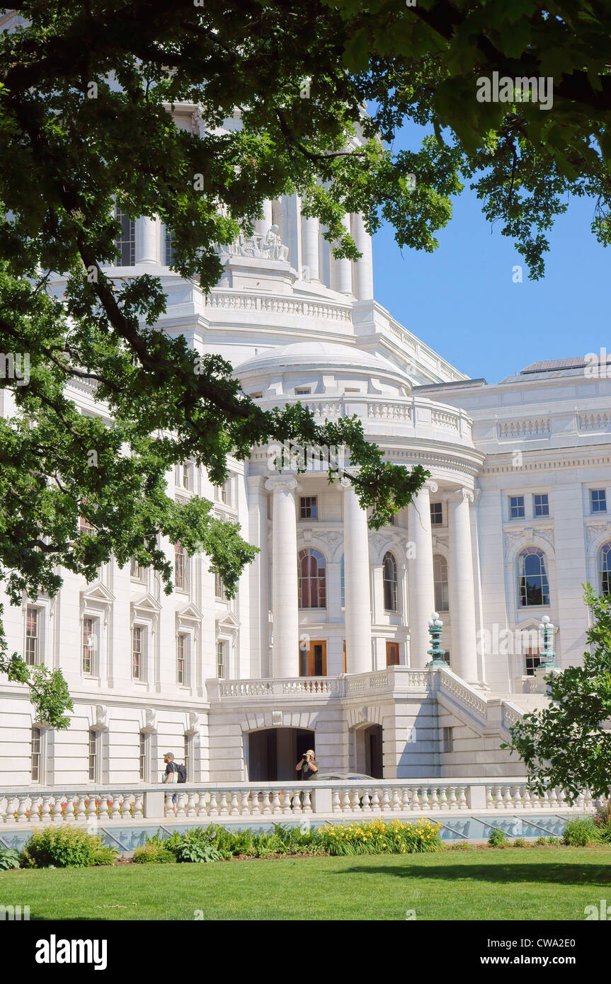 Buildings shape landscapes hi-res stock photography and images - Alamy