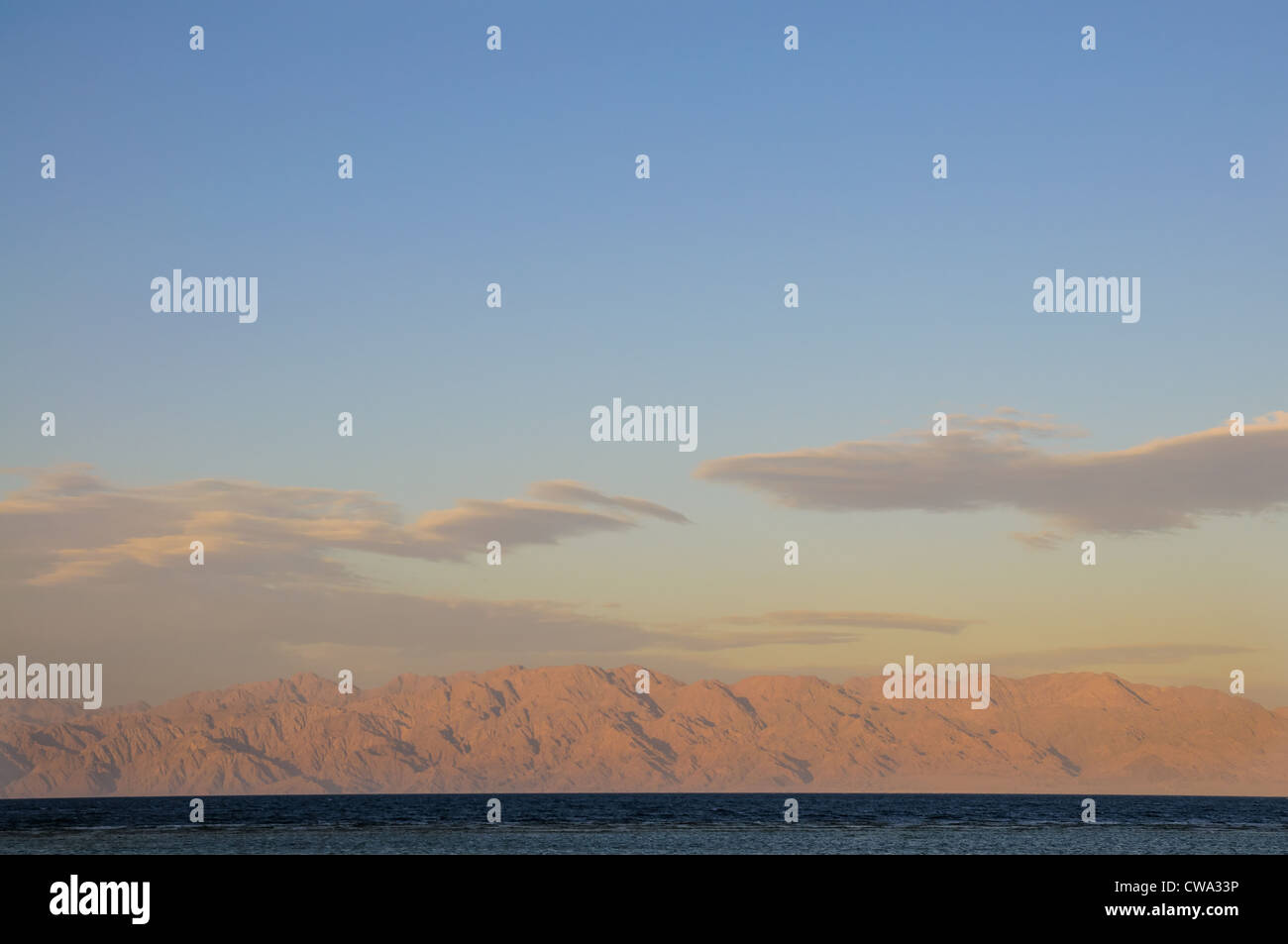 Saudi arabia desert coast hi-res stock photography and images - Alamy