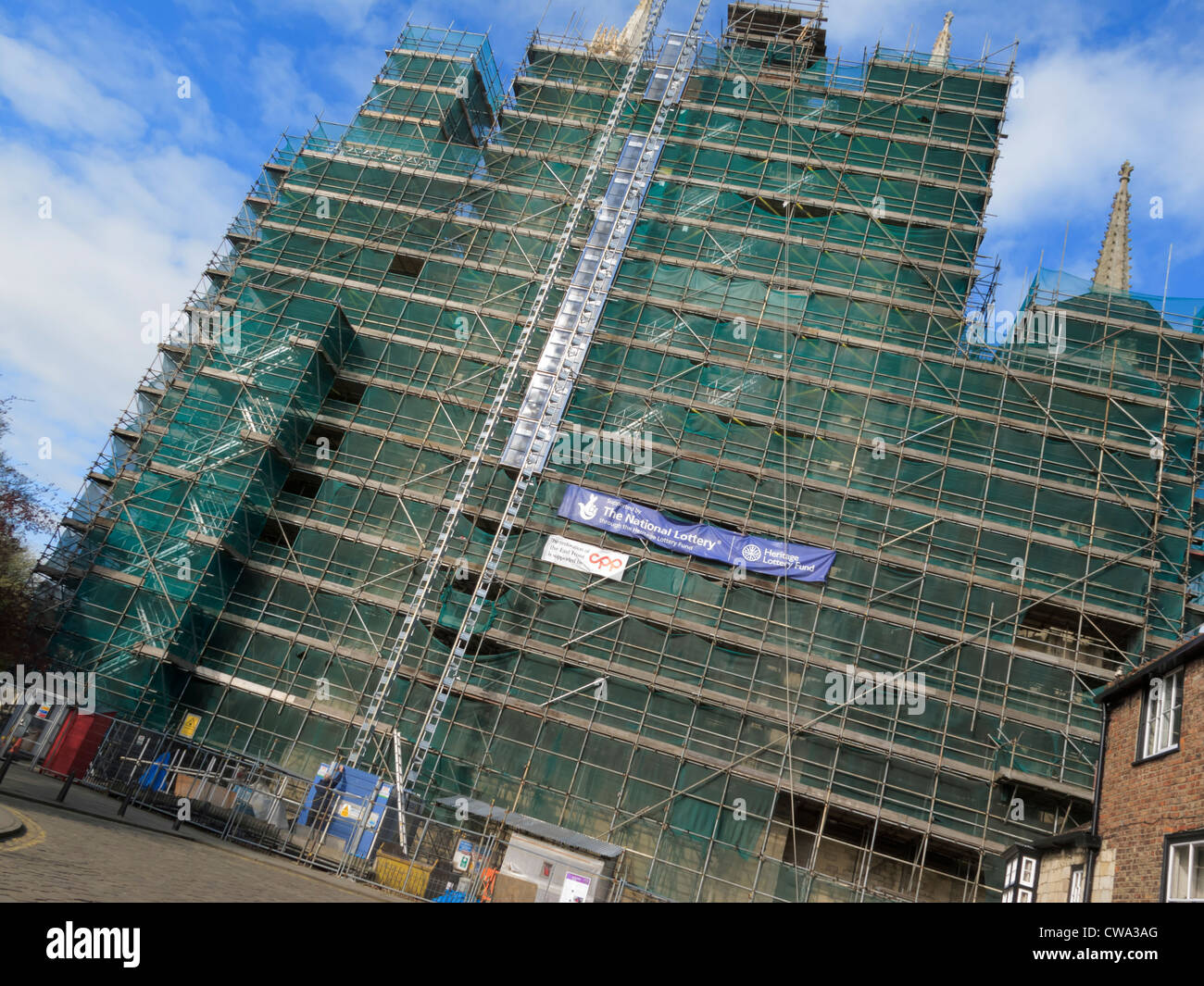 Covered in scaffolding hi-res stock photography and images - Alamy