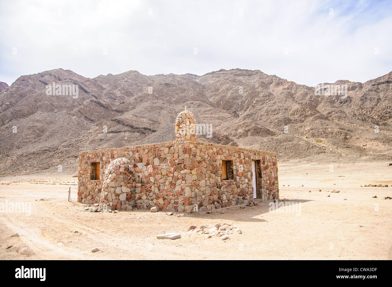 Little mosque in the remote egyptian village Stock Photo - Alamy