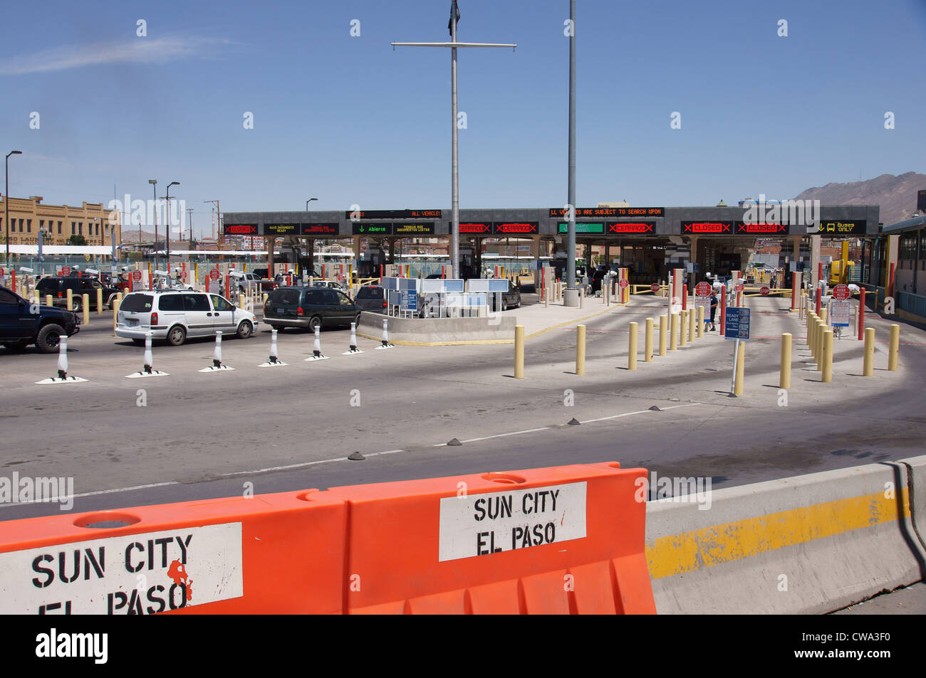 Mexico us border checkpoint hi-res stock photography and images - Alamy