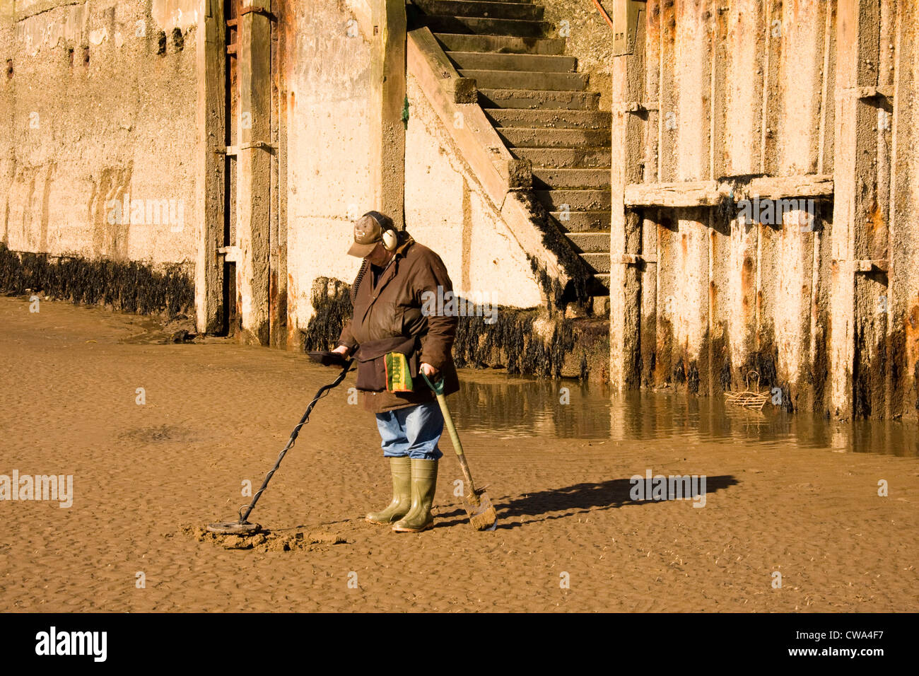Metal detecting find hi-res stock photography and images - Alamy