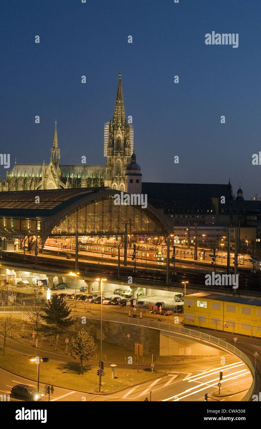 Cologne Cathedral And Cologne Central Station High Resolution Stock ...
