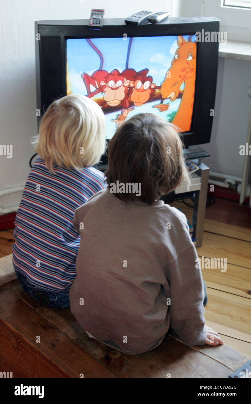 Children cartoons tv hi-res stock photography and images - Alamy