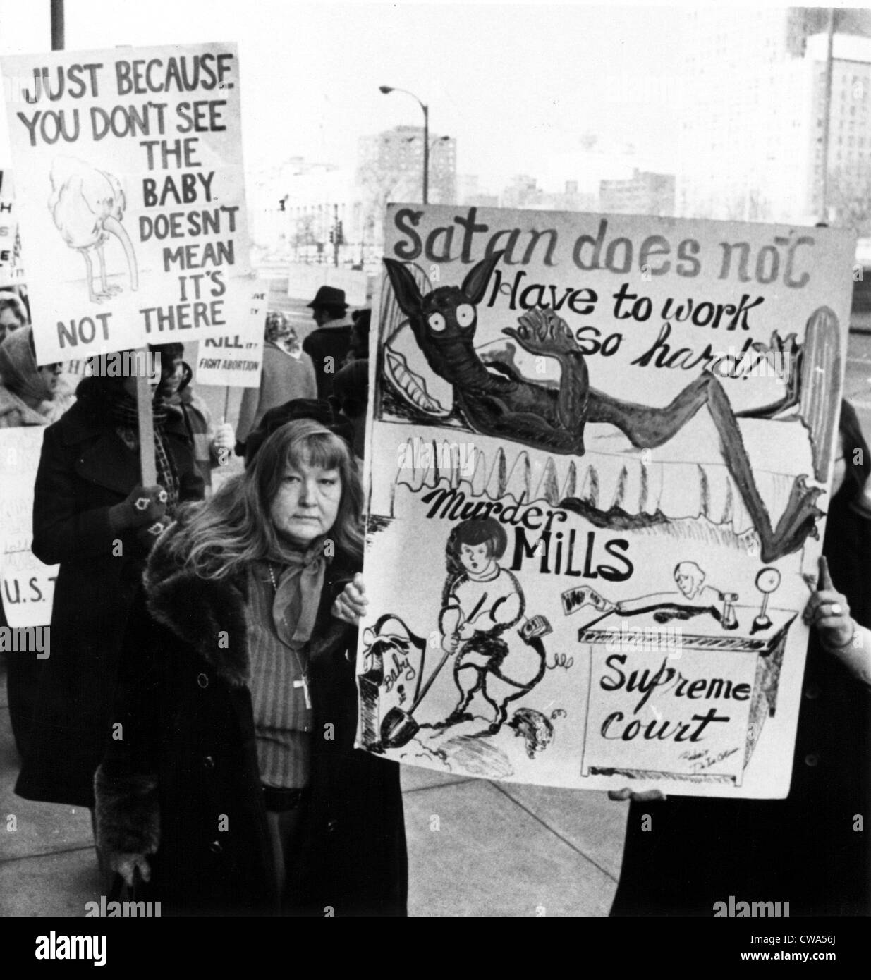 Building demonstrate Black and White Stock Photos & Images - Alamy